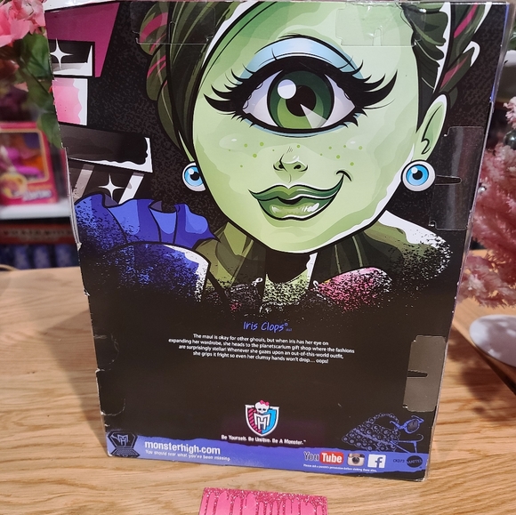 Mattel | Toys | New 24 Monster High Iris Clops I Love Fashion Doll ...